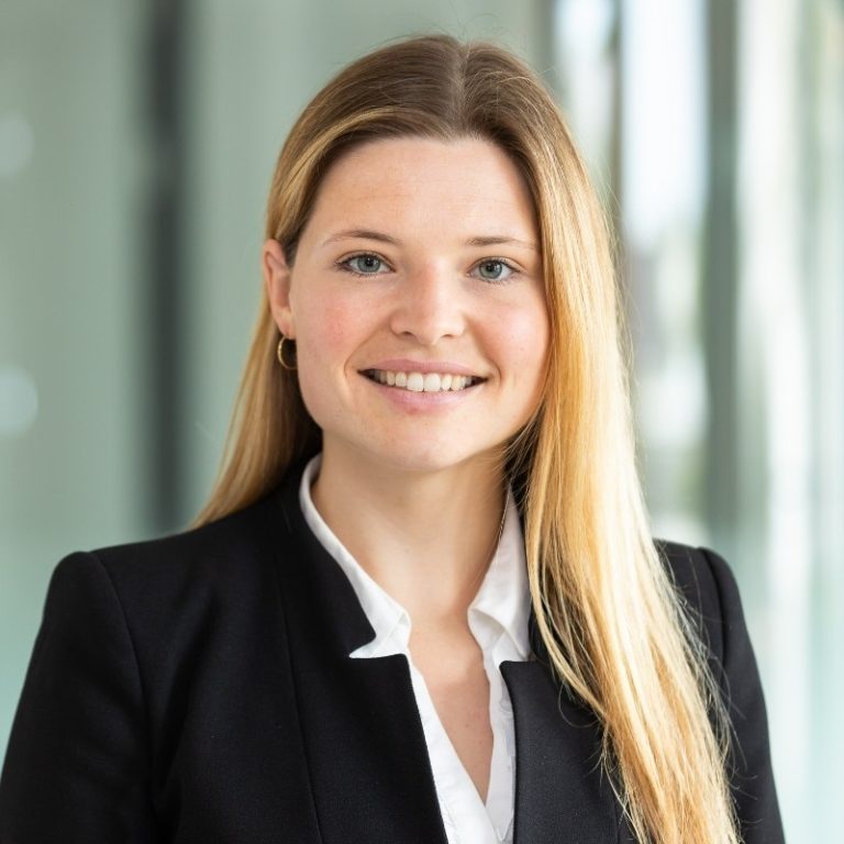 In&Out Coaching Team: Ex- BCG & McKinsey Berater